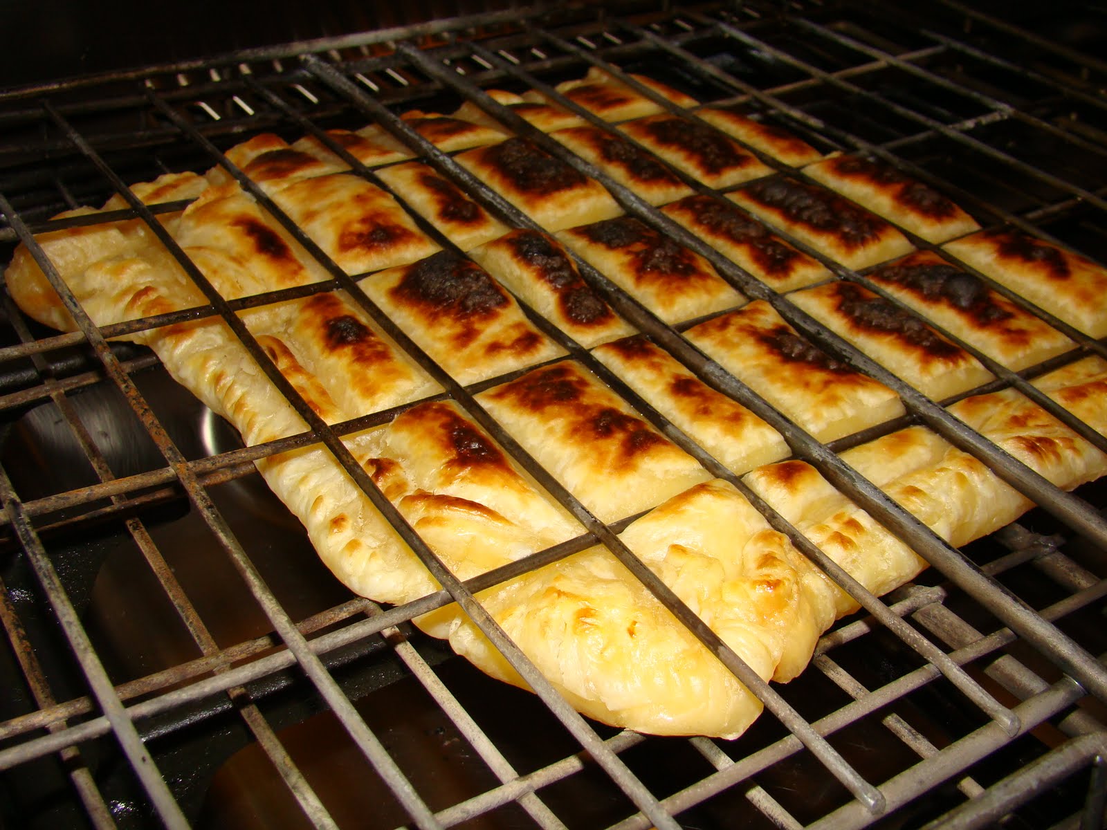 Camping Recipes | Sweet Braai-Paai Pudding – Happy Campers SA